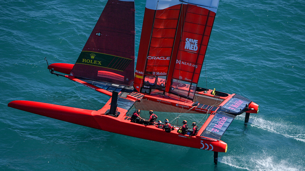 España va a más en la primera prueba en agua dulce de la historia de ...