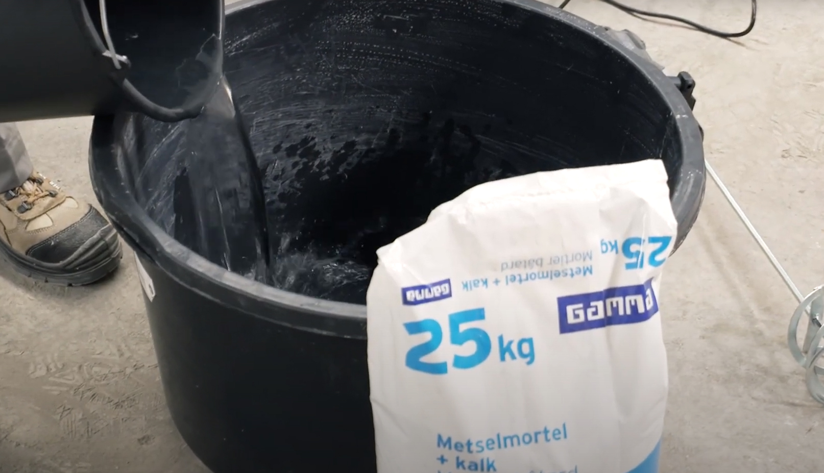 Kant-en-klare metselmortel maken? Volg deze stappen! | GAMMA