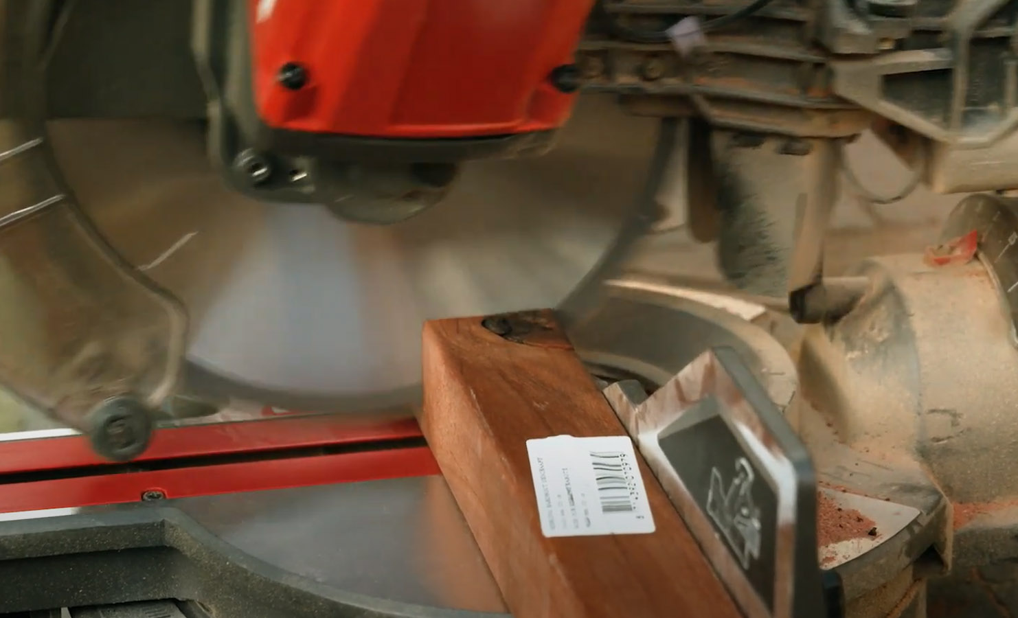 Houten terras aanleggen op piketpalen? | GAMMA