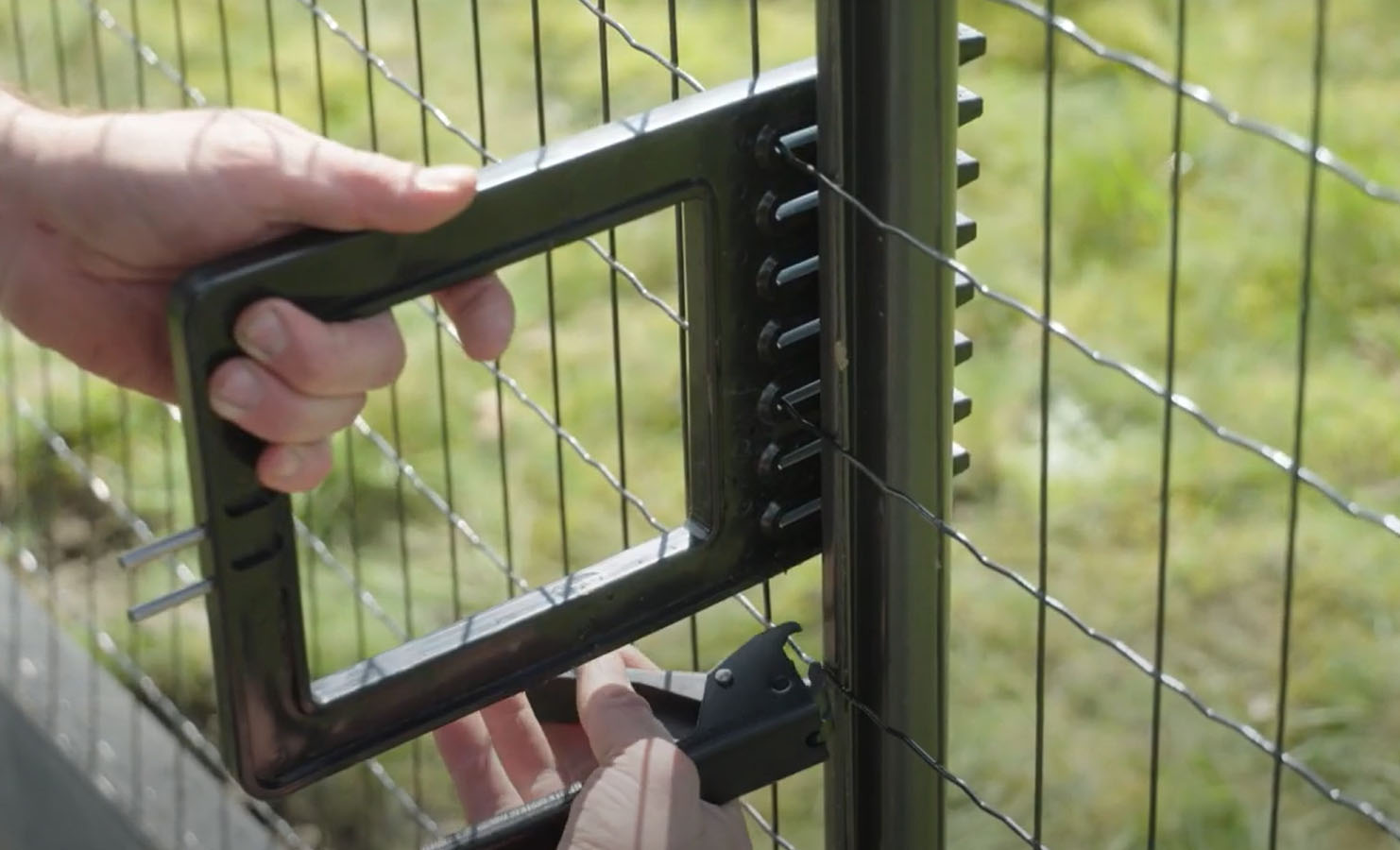 Poser du grillage? Suivez notre tuto | GAMMA