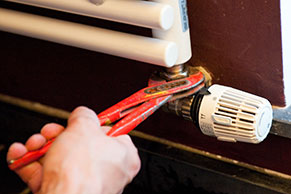 Radiator loskoppelen en terughangen? Volg deze stappen | GAMMA
