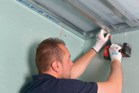 Poser du Gyproc au plafond | GAMMA