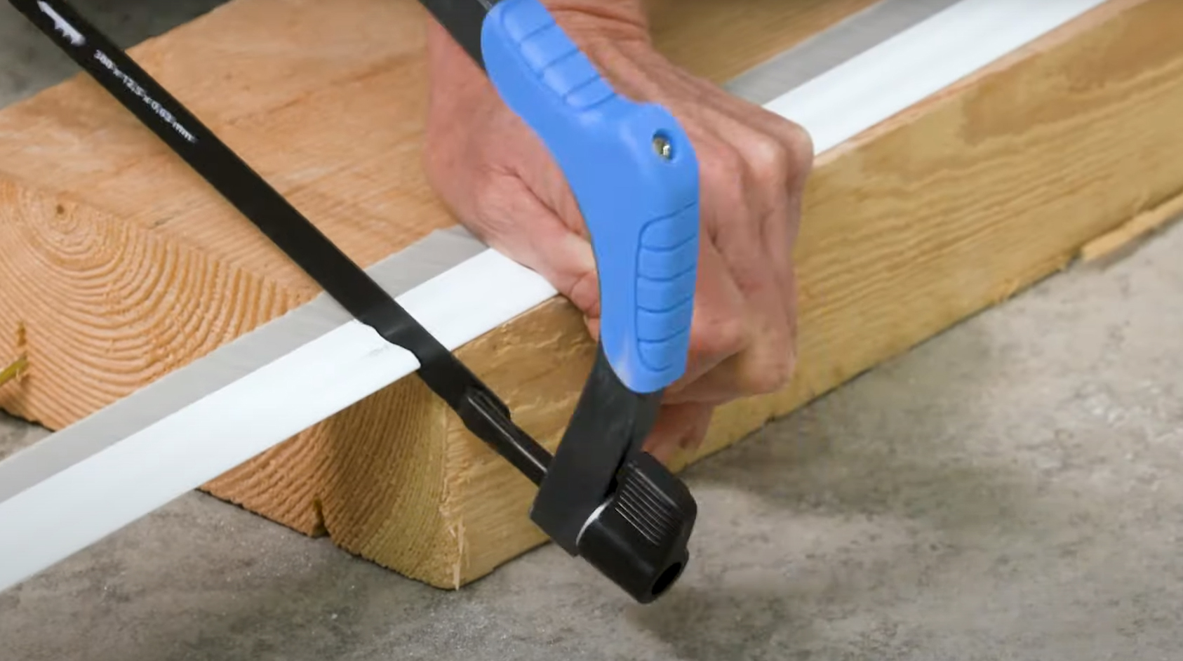 Poser des joints de calfeutrage | GAMMA