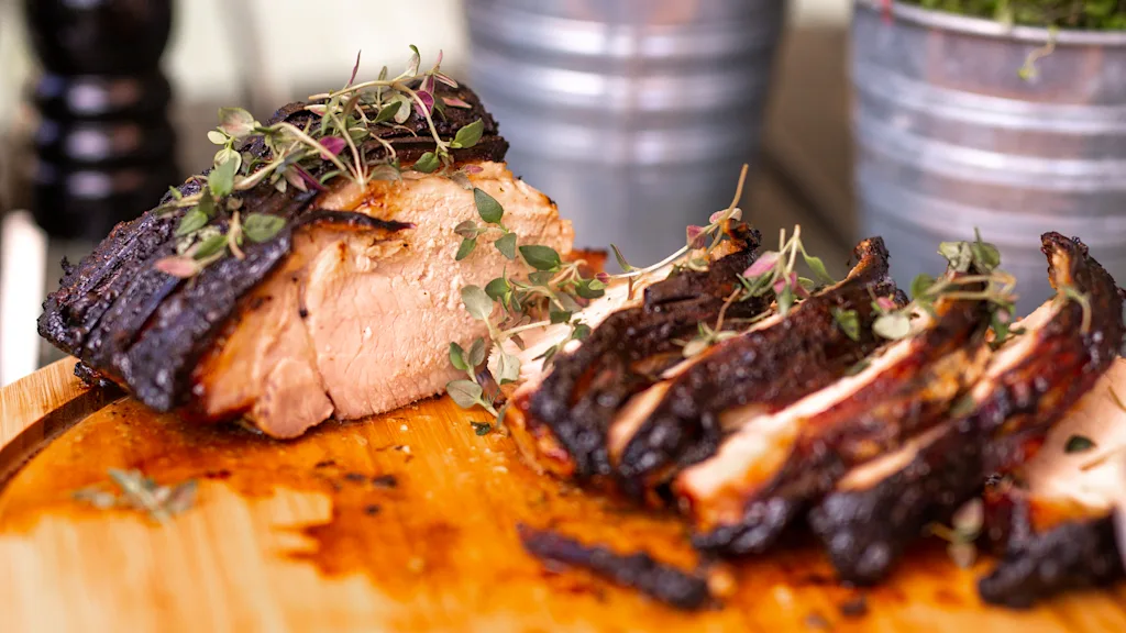 Marineret kamsteg med grillede kartofler • Lækker Grillopskrift