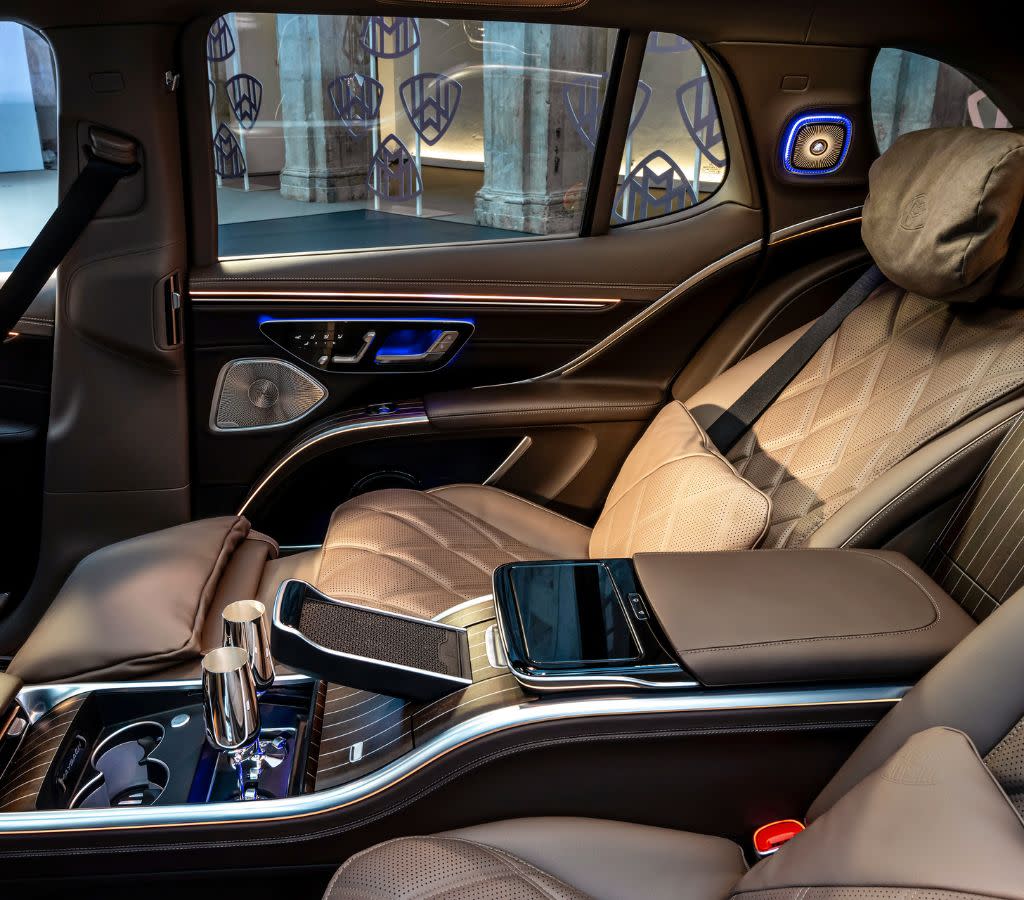 First All-Electric Mercedes-Maybach EQS SUV Showcased