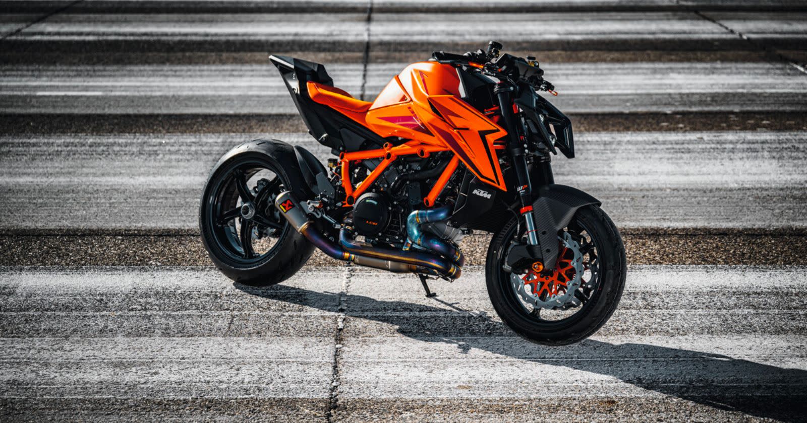KTM’s Beast Gets Bigger: Newly-unveiled The Super Duke 1390 R Is Here