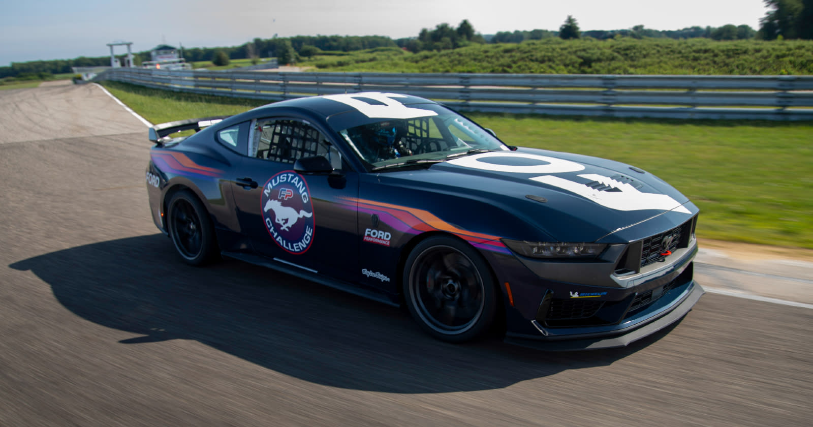Ford Unveils Track-Focused Mustang Dark Horse R
