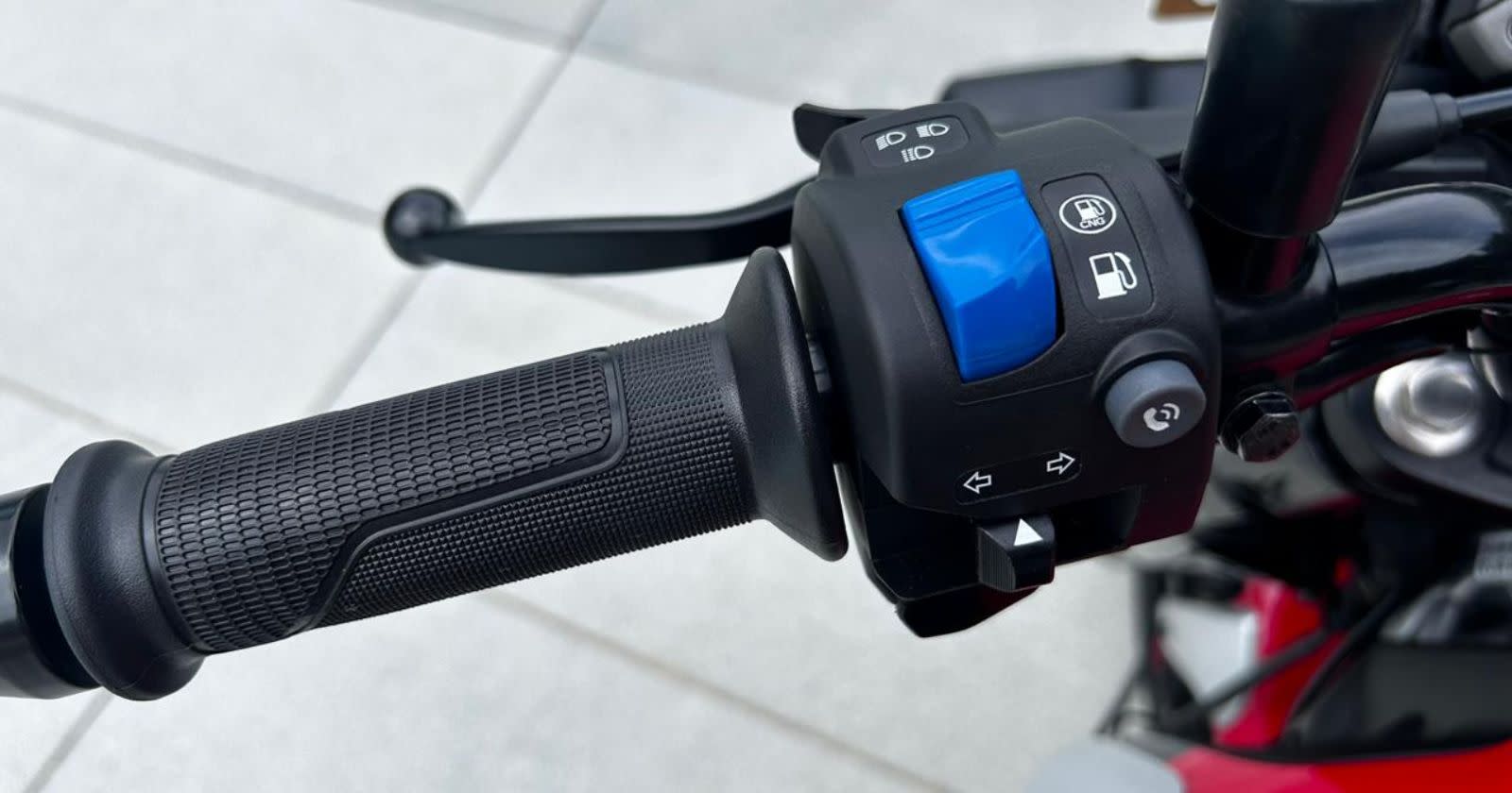 Bajaj Freedom 125 - Image Gallery