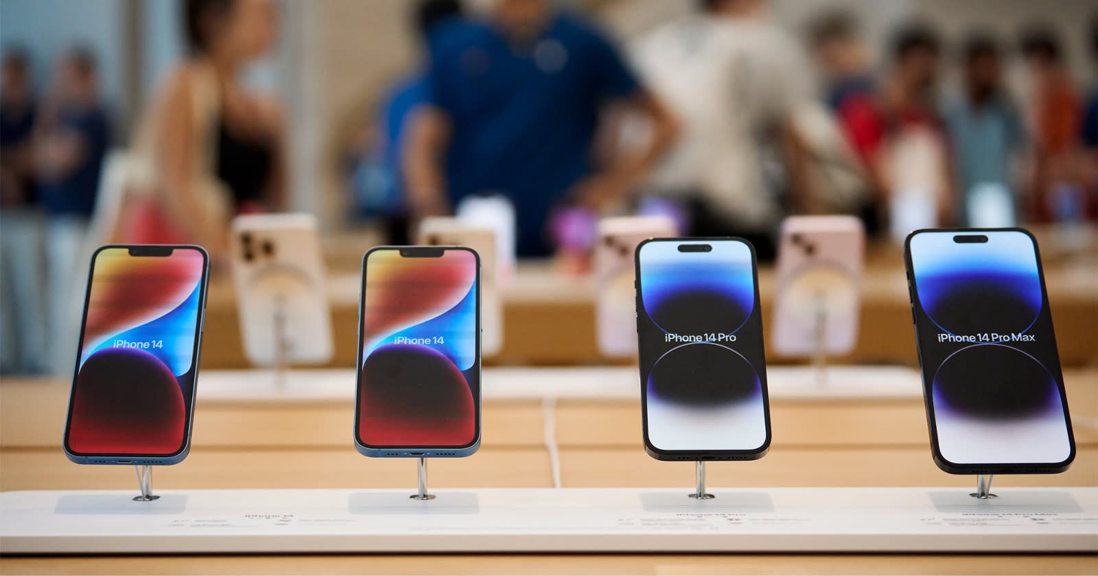 Apple Discontinues Select iPhones in India: Consumer Impact Explained