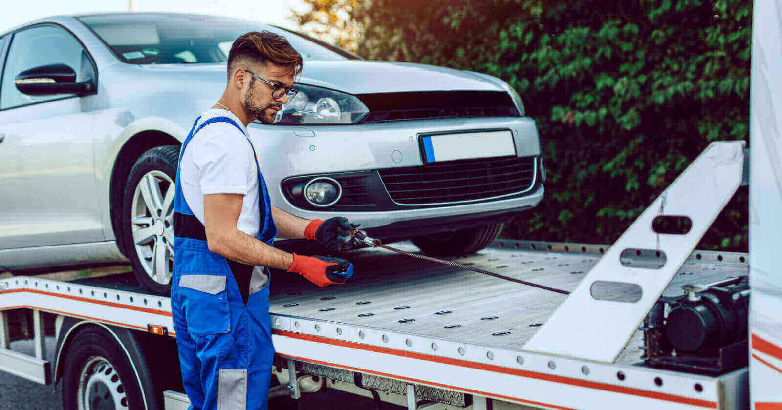 Parking Assistance in Cars: What is it, Advantages and Much More