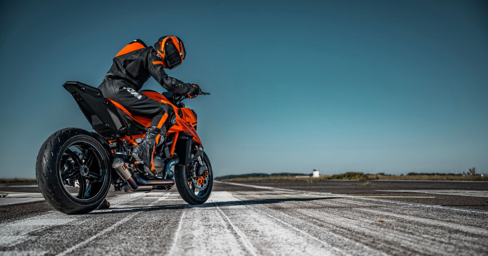 KTM’s Beast Gets Bigger: Newly-unveiled The Super Duke 1390 R Is Here