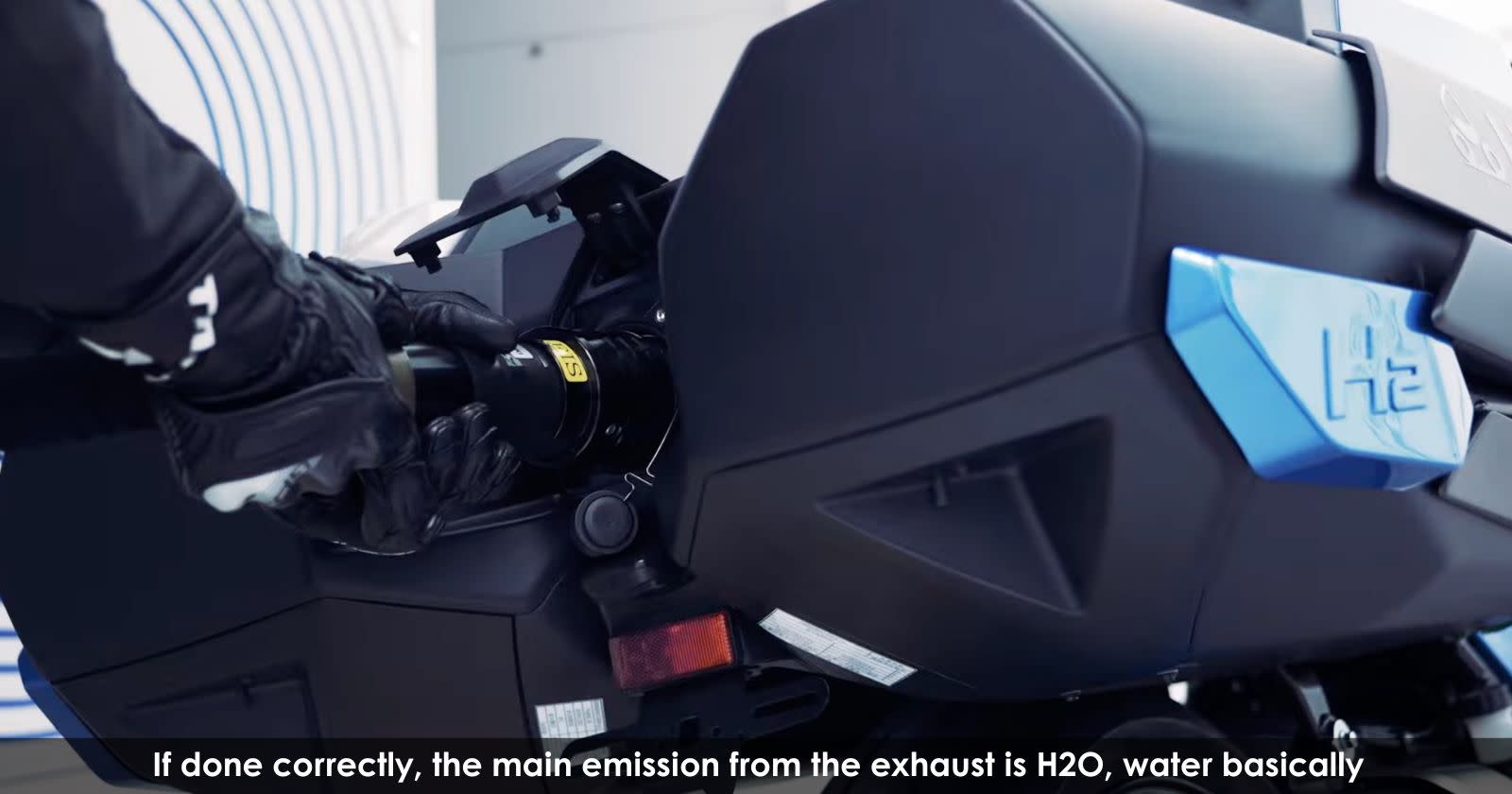 Hydrogen-fuelled Kawasaki Ninja H2 Takes On Suzuka