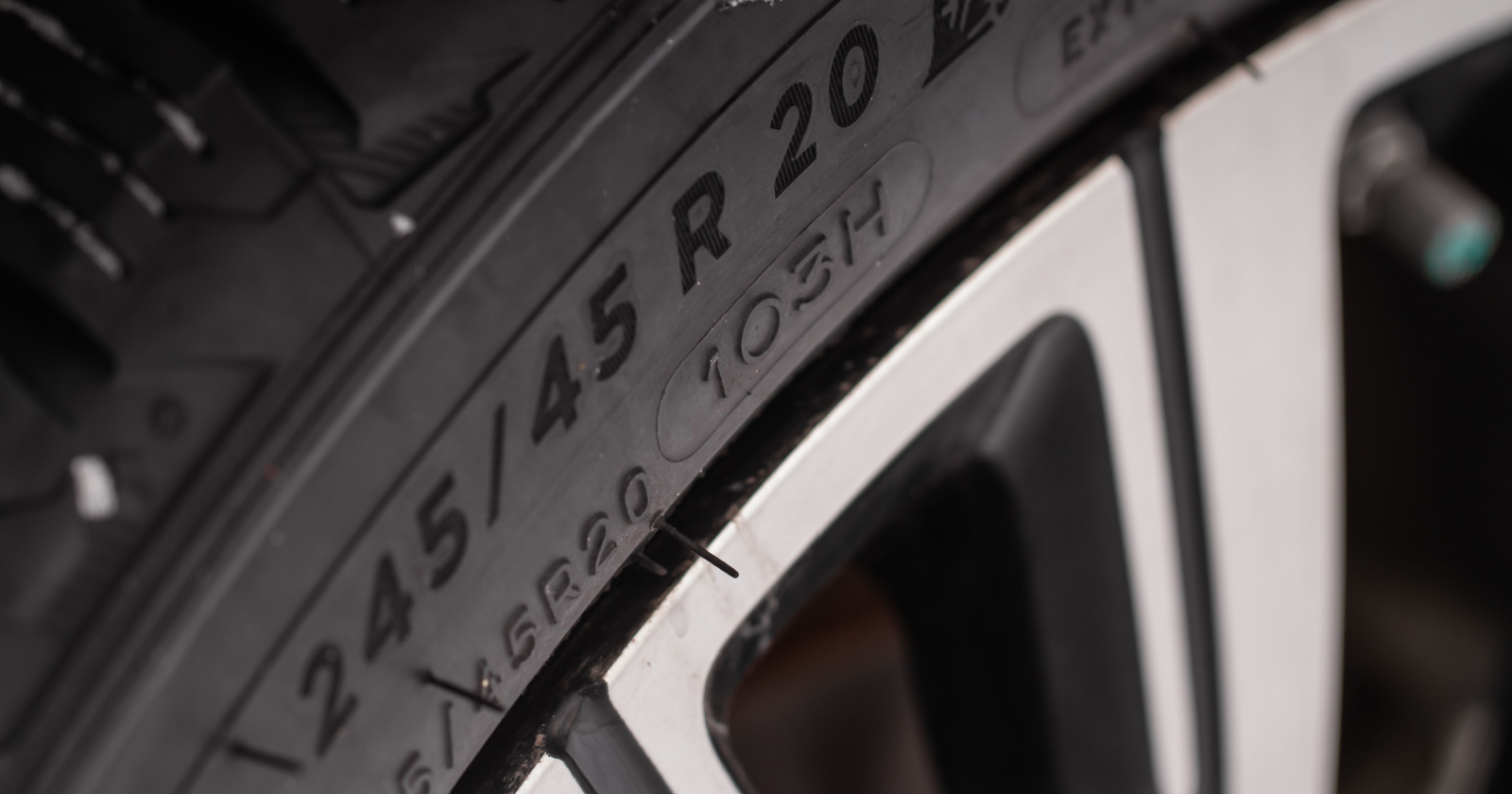 Types of Tyres: Which is The Best Tyre for Your Car?