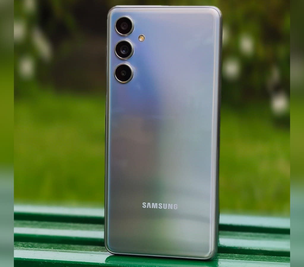 Samsung Galaxy F54 Review: Striking Balance of Features & Affordability