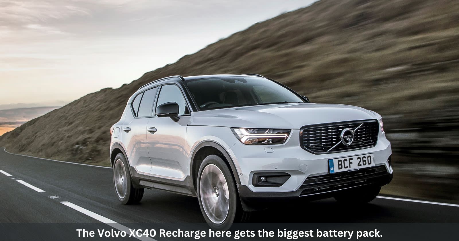 Mercedes-Benz EQA vs Audi Q4 e-tron vs BMW iX1 vs Volvo XC40 Recharge ...