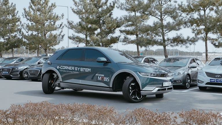 Hyundai Ioniq 5 Crab Walks Thanks To e-Corner System