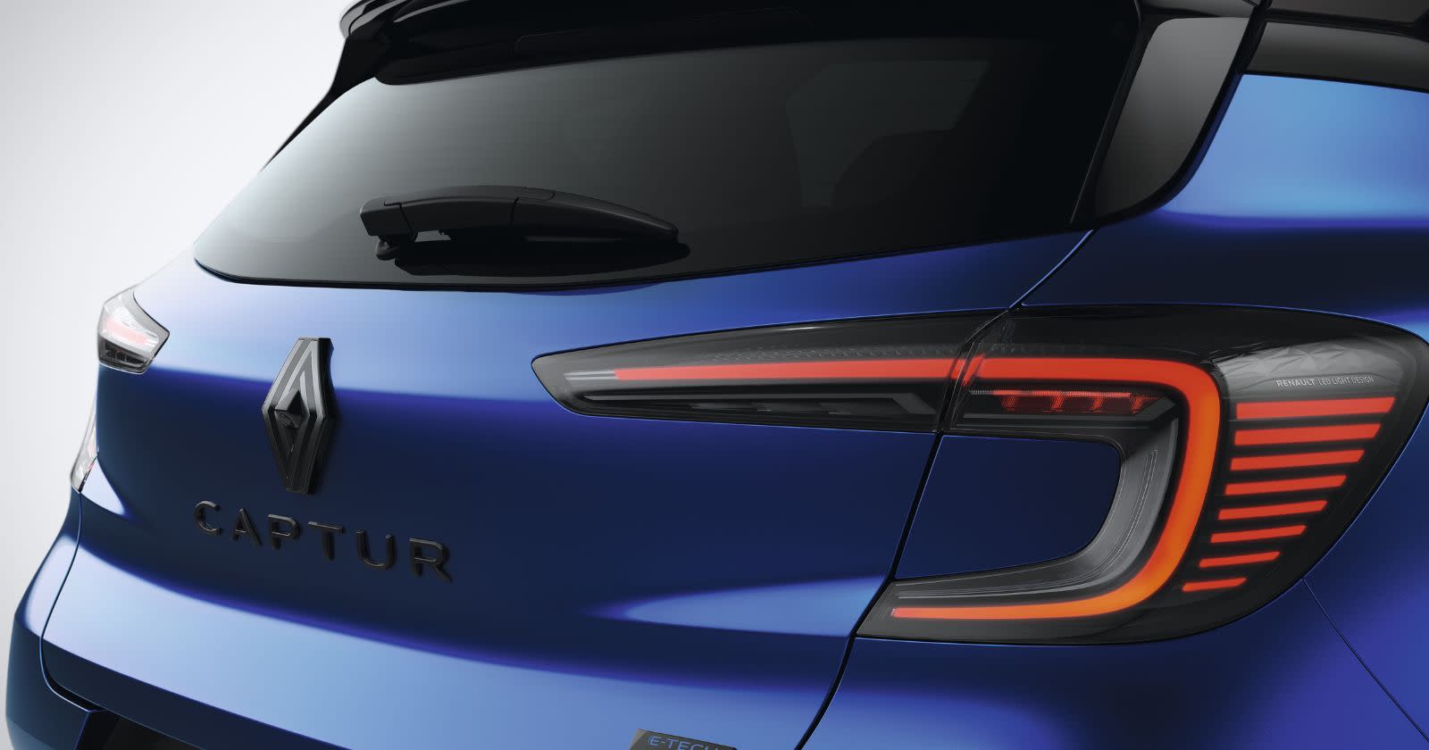 2024 Renault Captur Debuts With Fresh Styling, Improved Tech