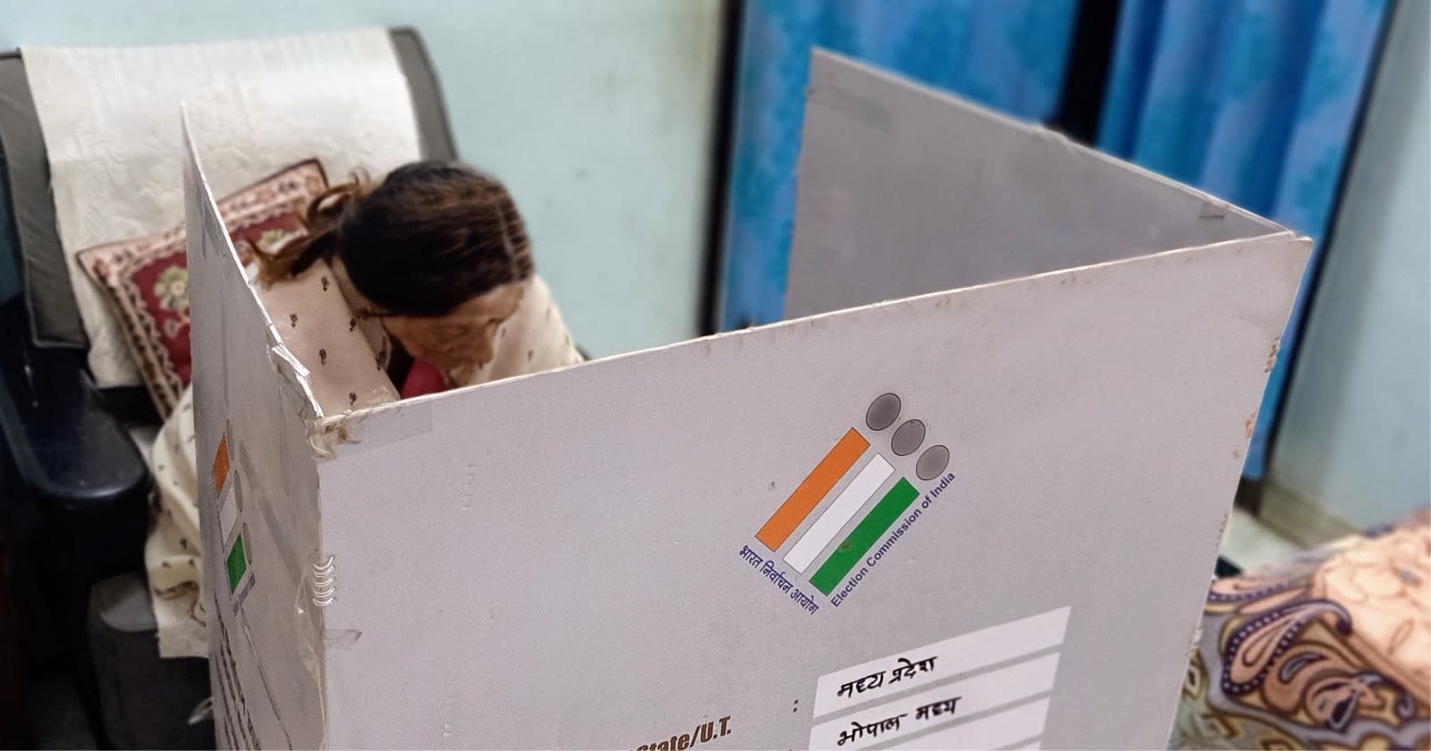 Mobile Phones, Smartwatches Not Allowed Inside Polling Booths: Reports