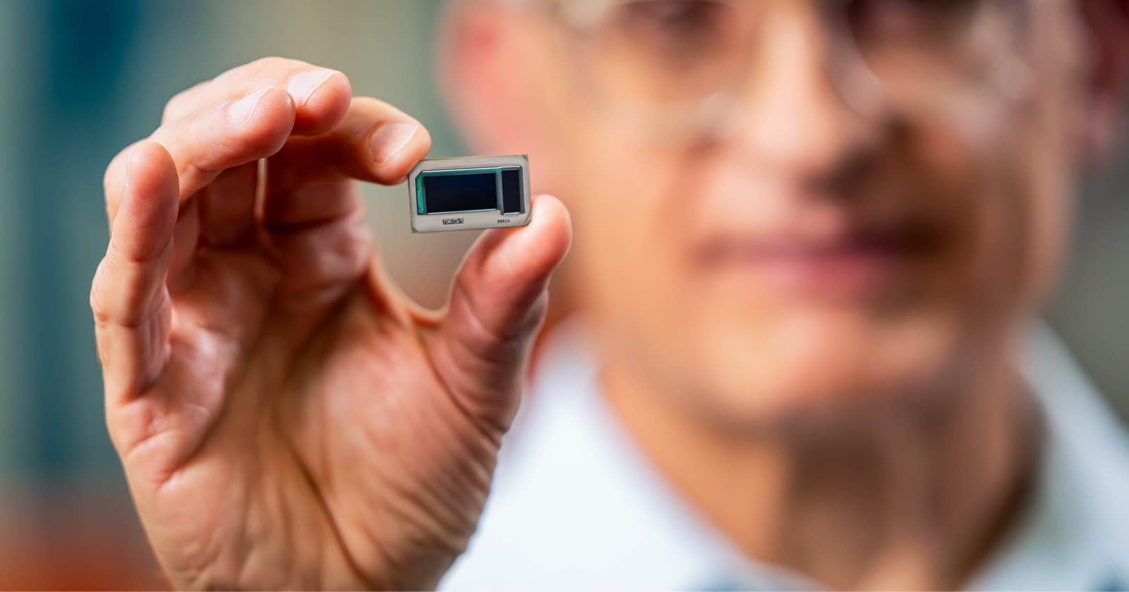 Intel Reveals Breakthrough Glass Substrates for Next-Gen Semiconductors