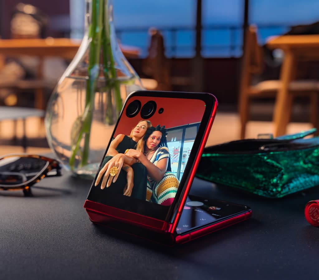 Motorola Razr 40, Razr 40 Ultra foldable phones launched in India