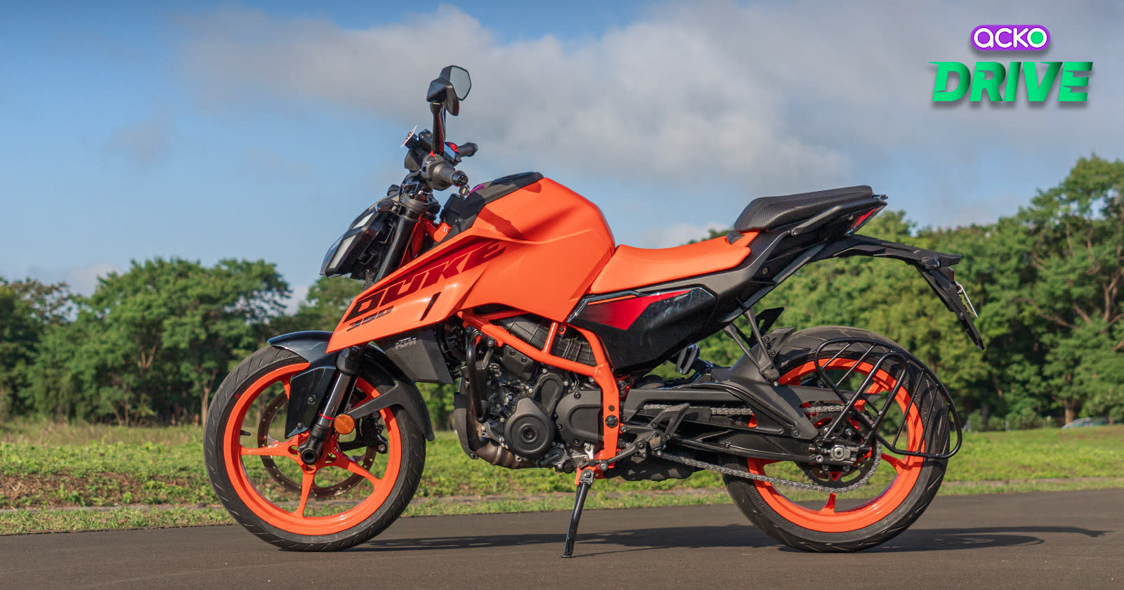 2023 KTM 390 Duke Review - The Benchmark!