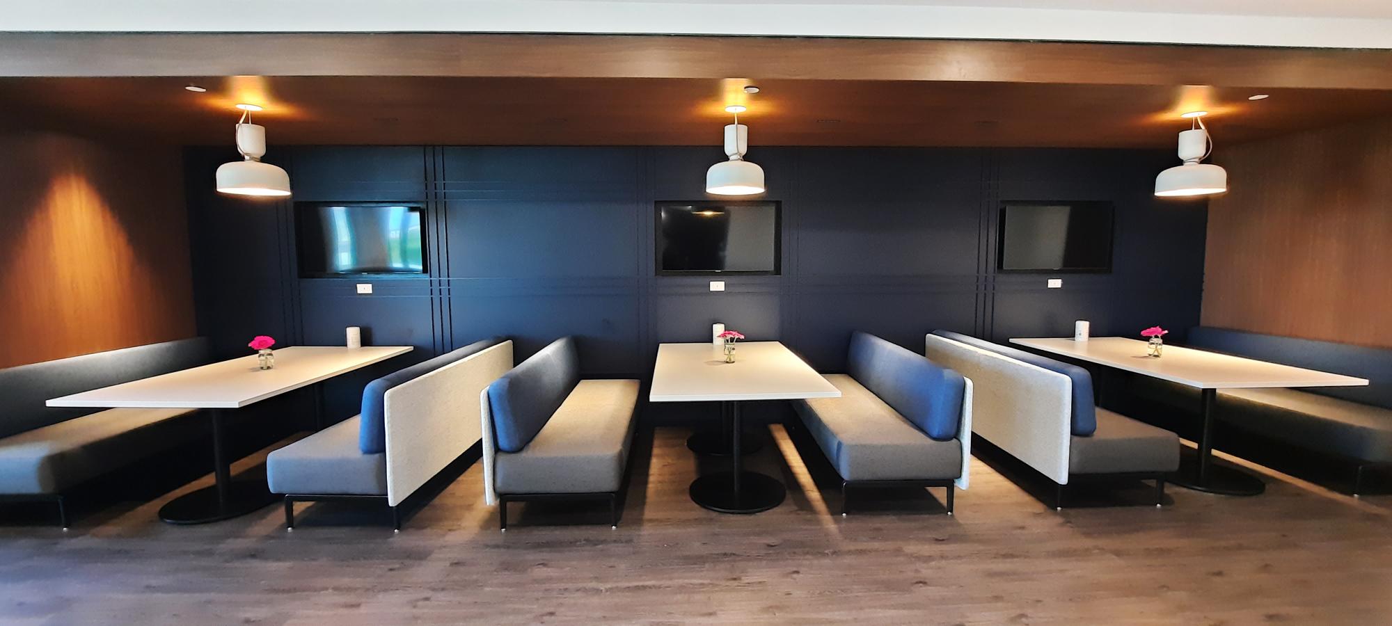 KPMG in Canada's Kitchener Office - Glovebox | Zehr Group | Building ...