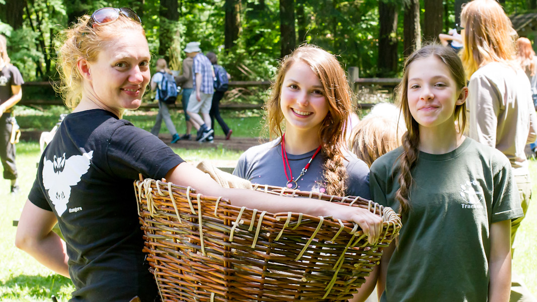 Extended Camp - Summer - Trackers Earth Seattle/Kirkland