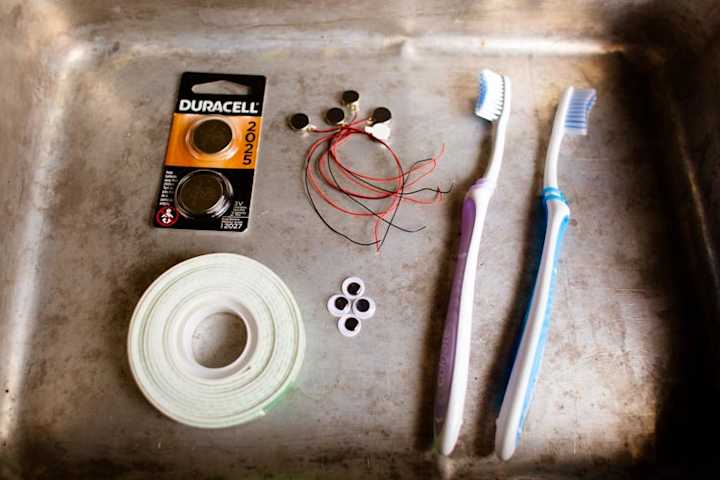 sparkle craft: simple brushbot — Sparkle Stories