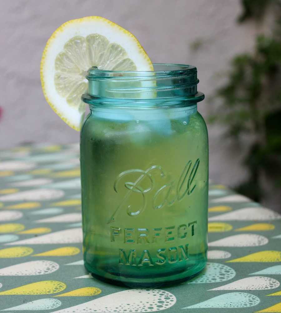Sparkle Kitchen: Homemade Iced Lemon Mint Tea — Sparkle Stories