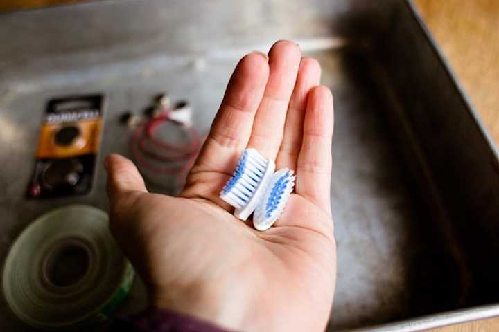 sparkle craft: simple brushbot — Sparkle Stories