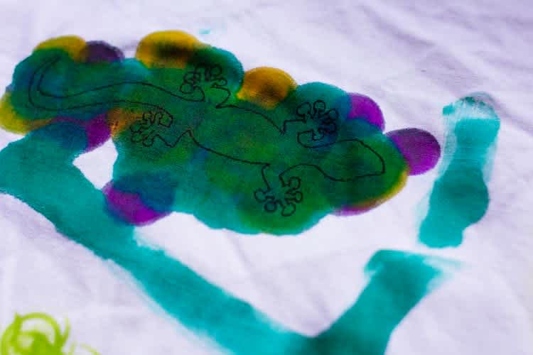 Sparkle Craft: Salamander Pencil Pouch Patch — Sparkle Stories