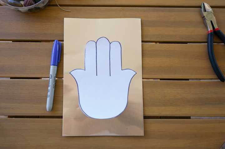 Nature School Project: DIY Hamsa Scarecrow — Sparkle Stories