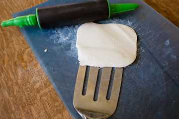 Air Dry Clay Trinket Dishes — Sparkle Stories