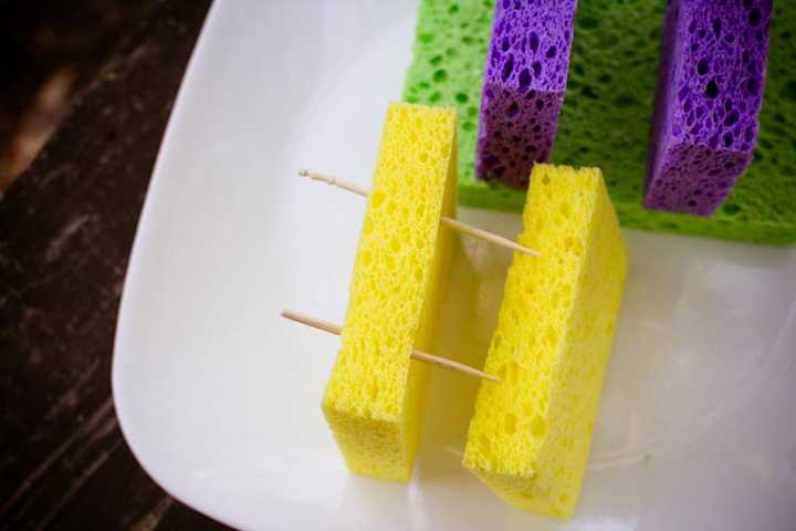 Build Sponge Sprout Houses — Sparkle Stories