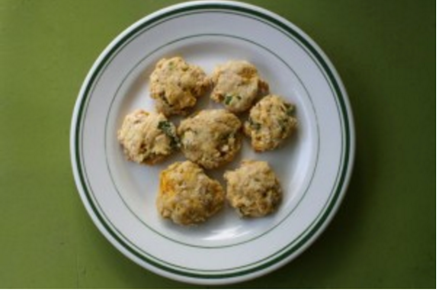 Sparkle Kitchen: Pumpkin Maple Bacon Dog Treats — Sparkle Stories