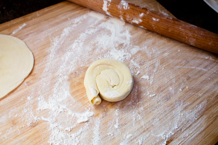 sparkle kitchen: chapati bread, two ways - Sparkle Stories