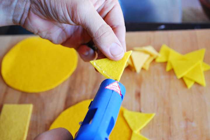 Sparkle Craft: Solstice Sun Tree Topper — Sparkle Stories