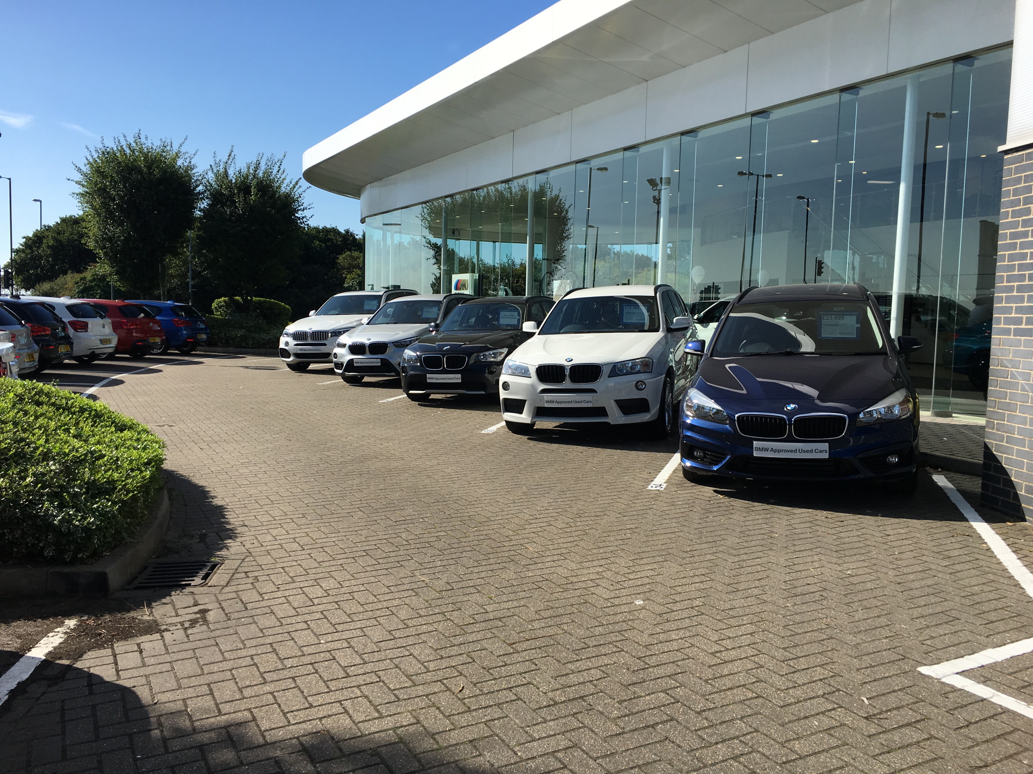 About Your Local BMW Retailer | Snows Portsmouth