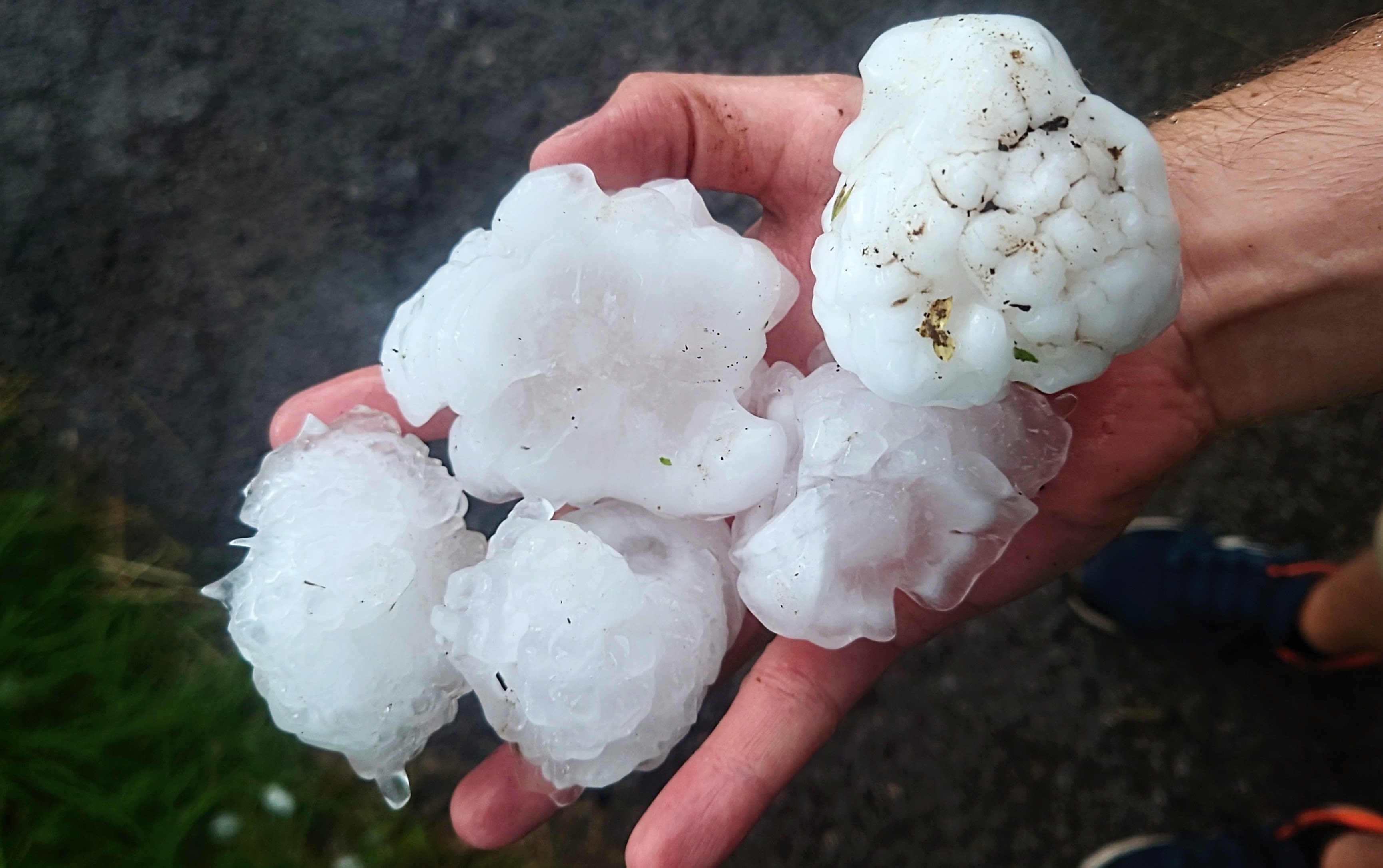 Dit is hoe hagel ontstaat en wanneer je grote hagelstenen kunt verwachten
