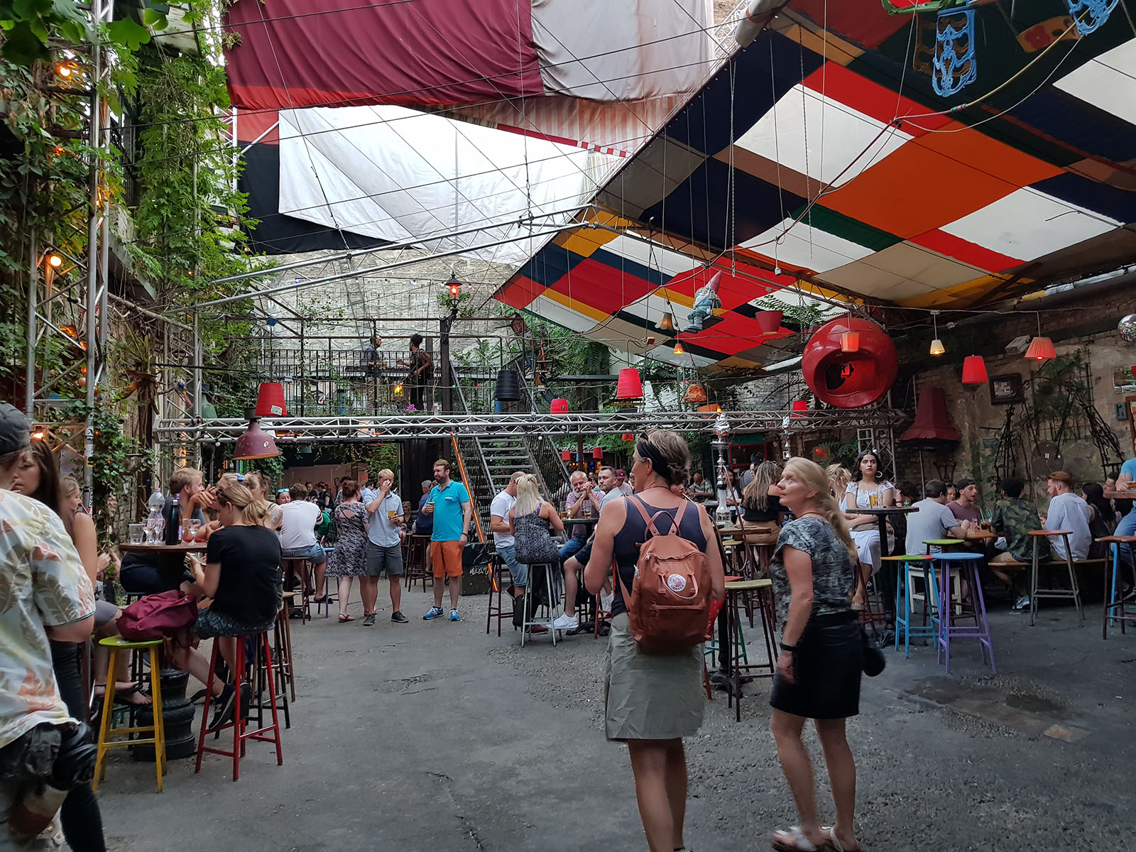 Szimpla Kert - Offbeat Budapest & Vienna