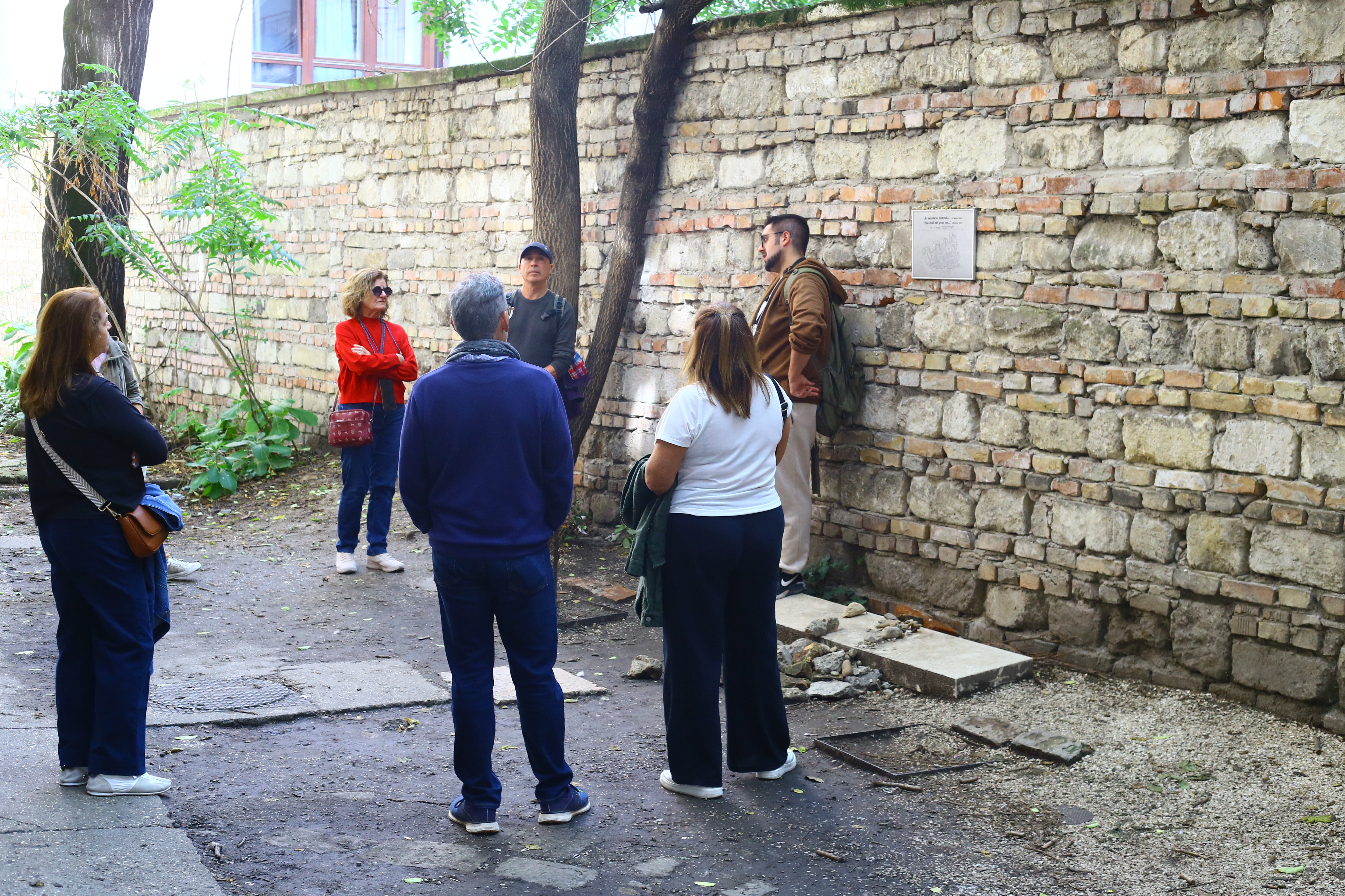 12 Holocaust Memorials In Budapest - Offbeat Budapest & Vienna