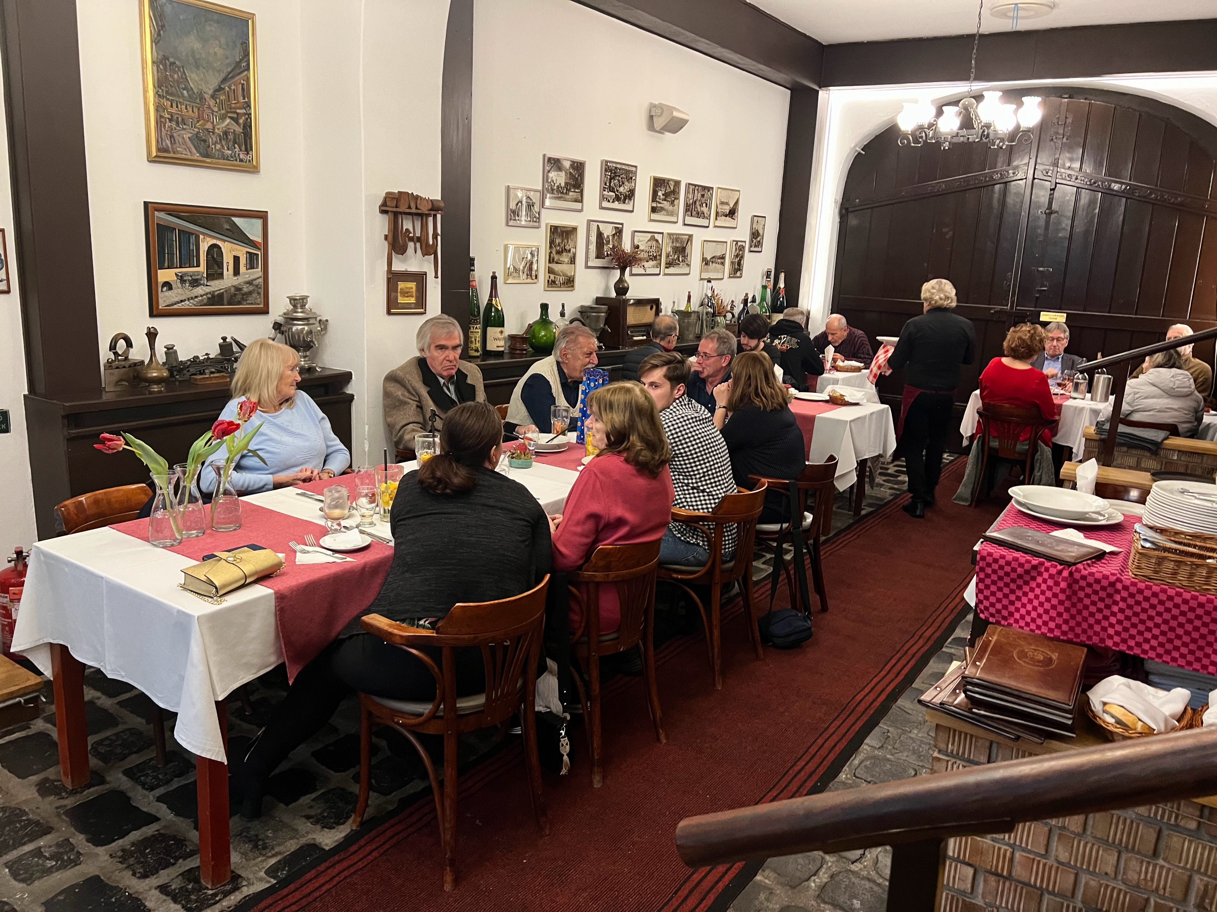 Kéhli Vendéglő - Offbeat Budapest & Vienna