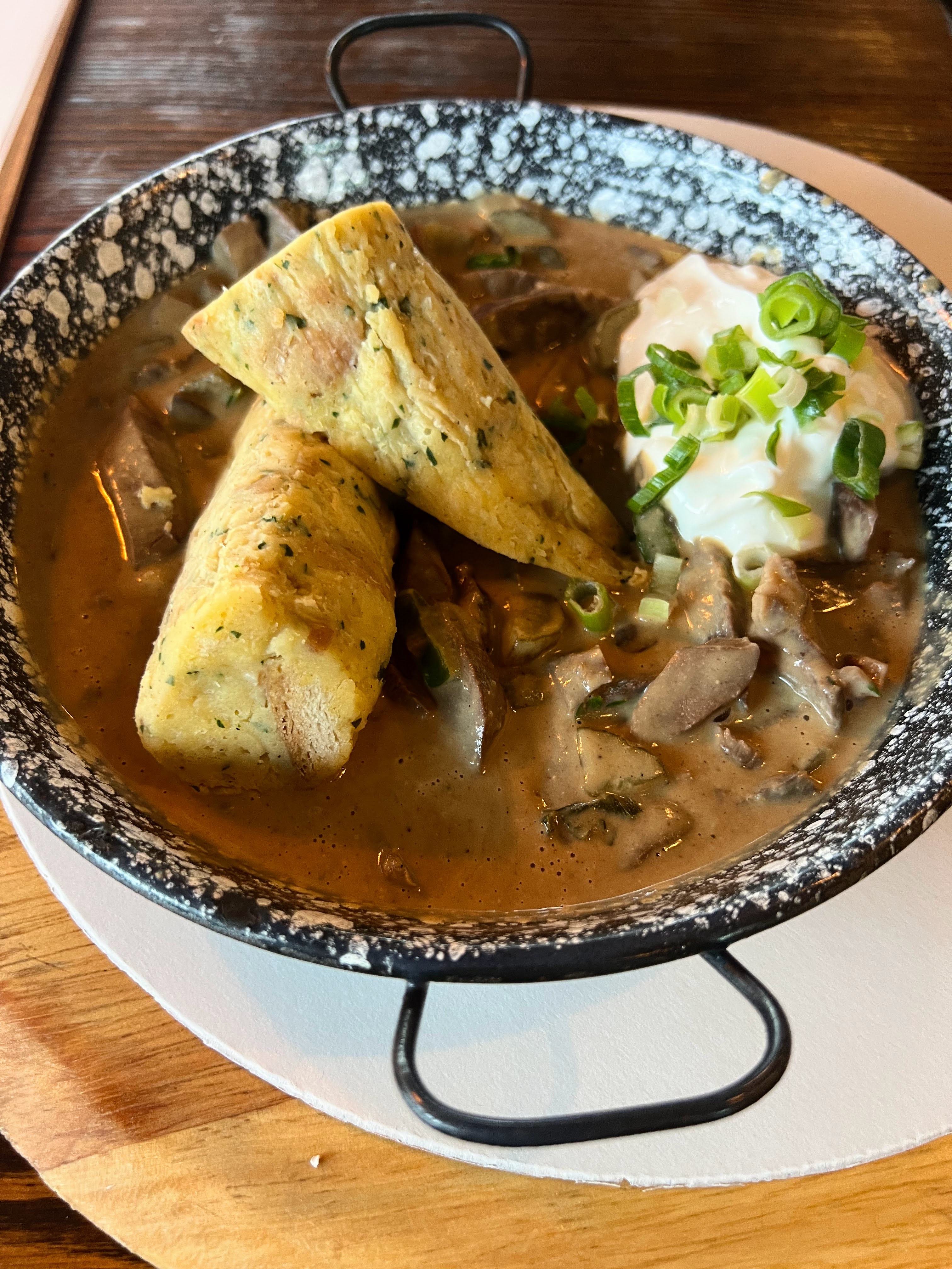 Buja Disznó(k) (Buda) - Offbeat Budapest & Vienna