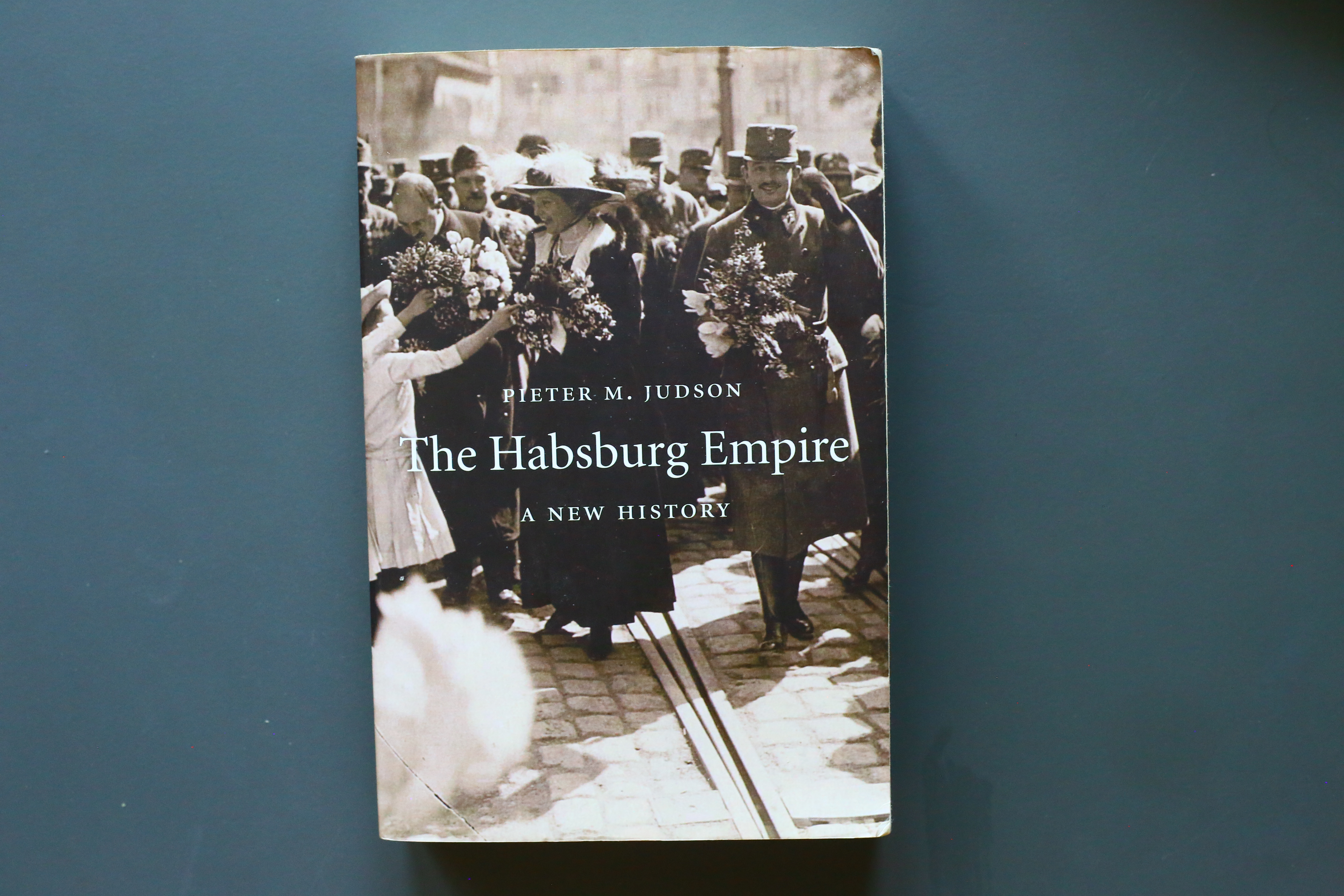 18 Books To Make Sense of Vienna - Offbeat Budapest & Vienna