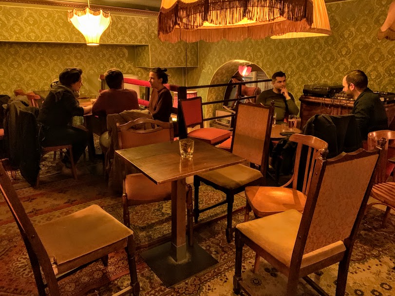 Where To Drink With The Locals: The 39 Best Bars In Budapest - Offbeat ...