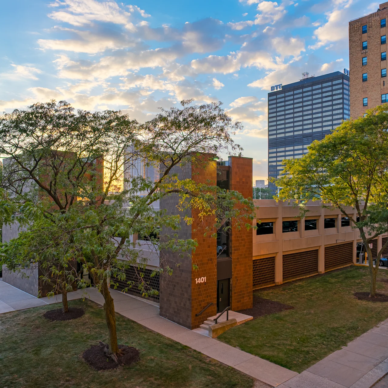 1401 First Street Garage