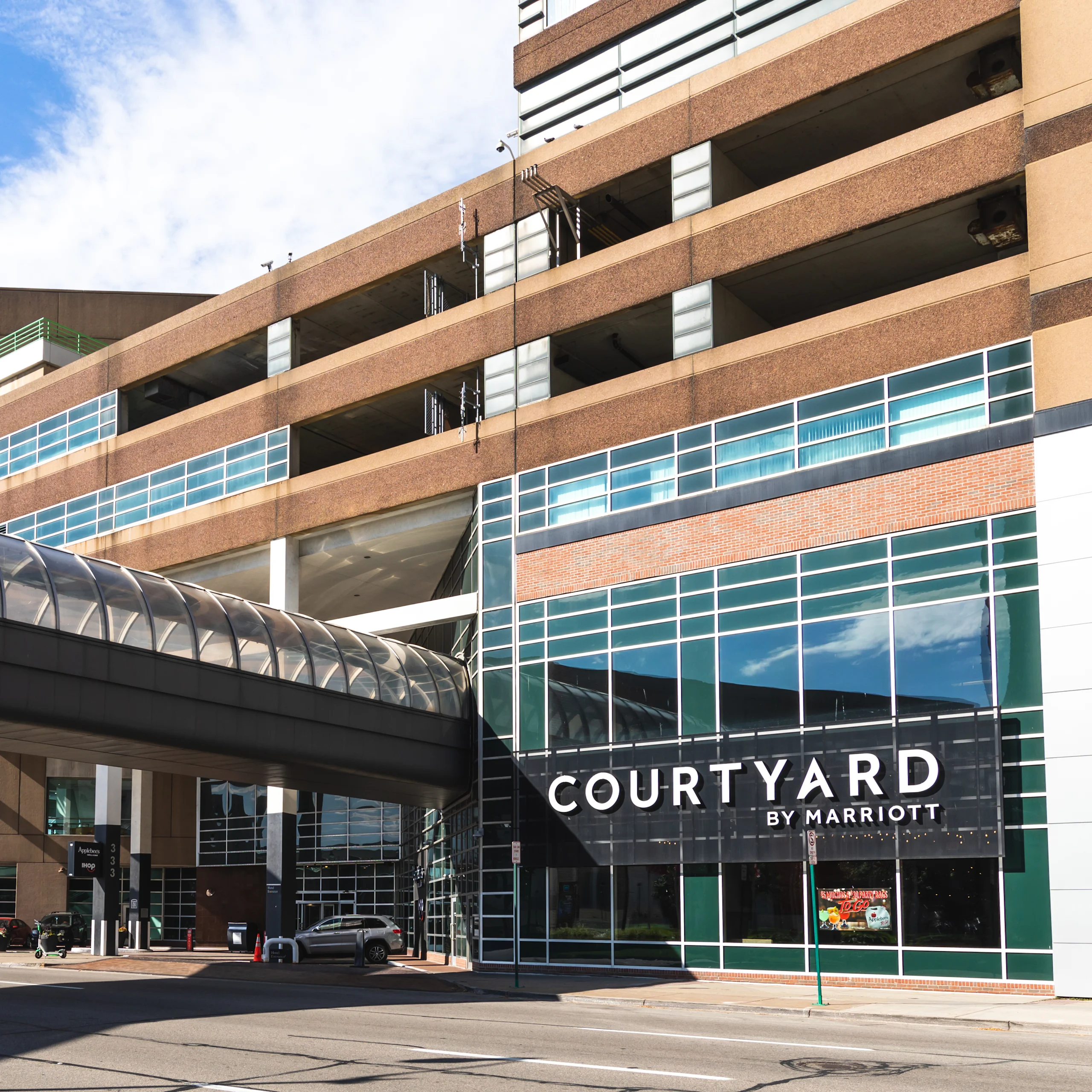 The Courtyard by Marriott Detroit Downtown