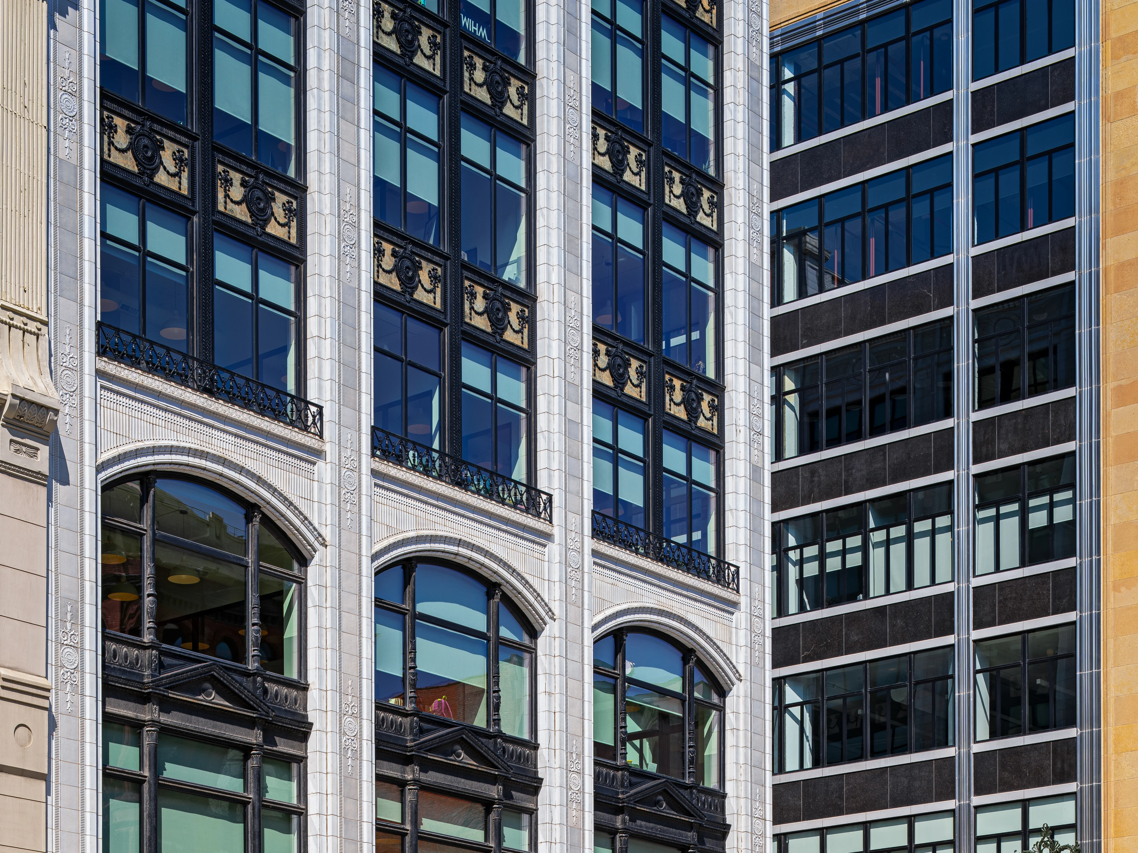 1449 Woodward