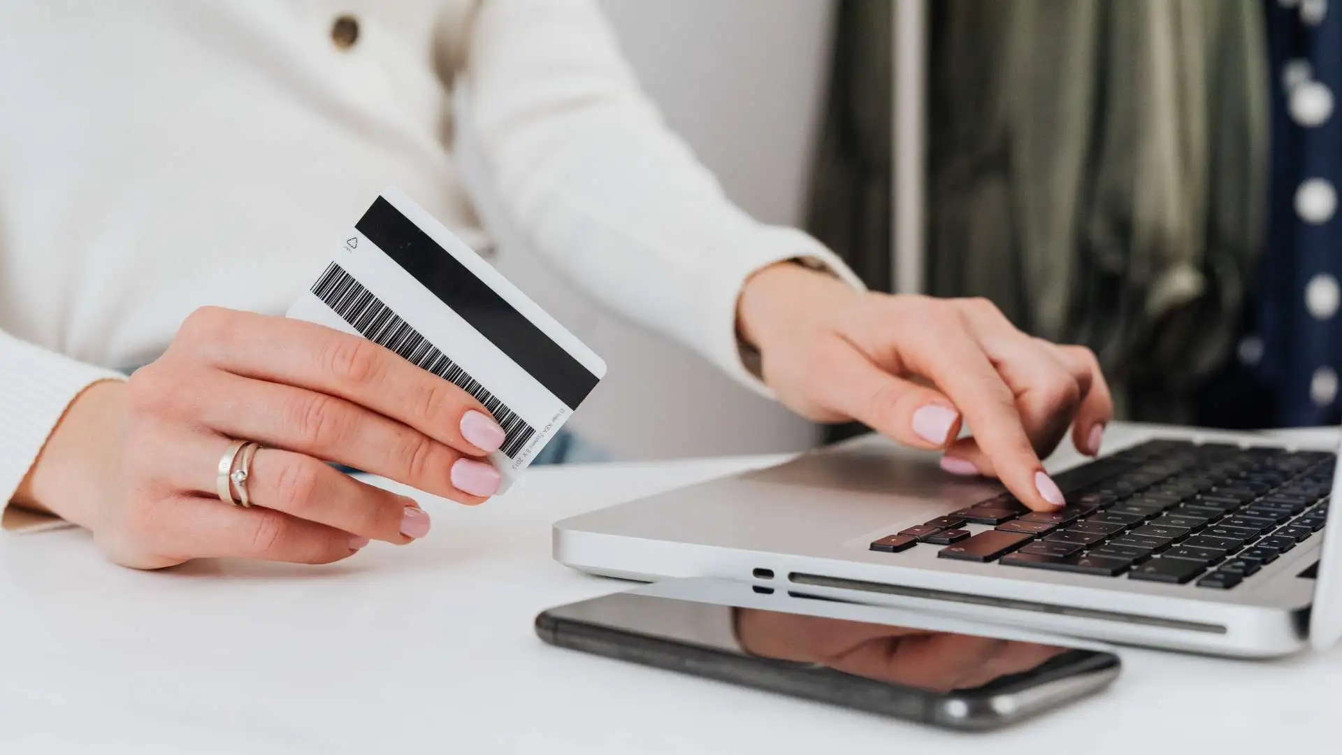 10 Proven Budgeting Tricks to Stop Credit Card Debt