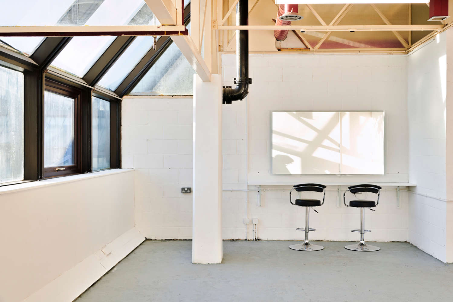 Hackney-Depot-White-Studio-London-10